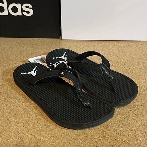 Jordan | Shoes | Nike Jordan Flip Flops Sandals Shoes Thongs Black New ...